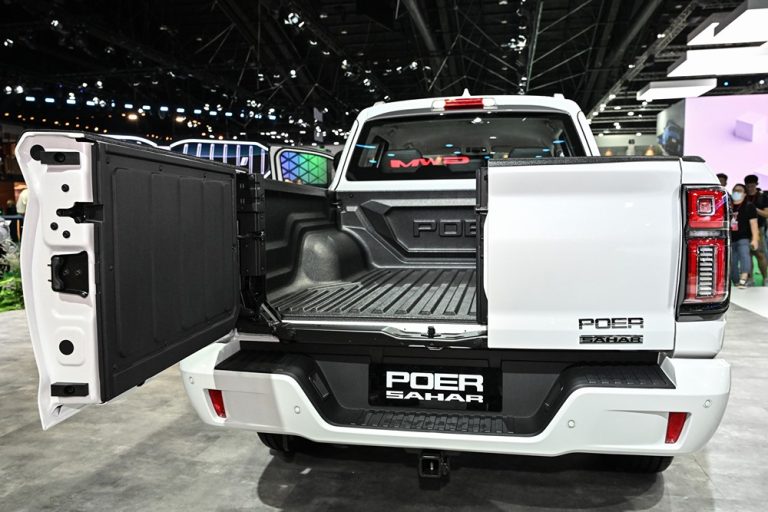 GWM POER SAHAR HEV The First Hybrid Pickup Truck in Thailand - BIMS 45th